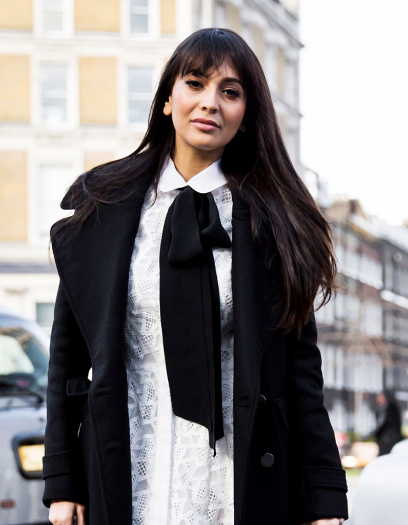 Frange droite balayée - 20 façons de porter la frange droite avec style ...