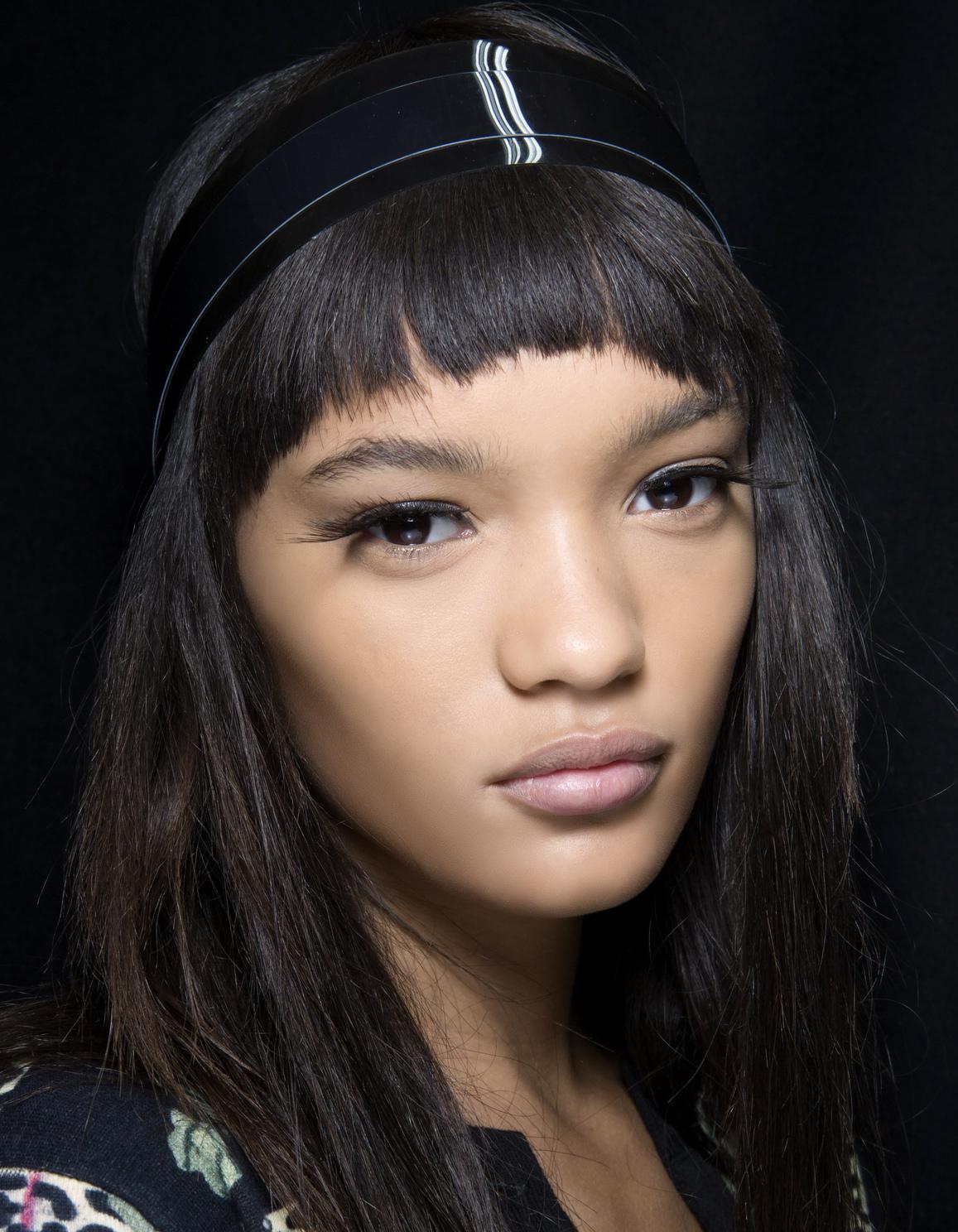 Frange courte tendance - 20 façons de porter la frange courte - Elle