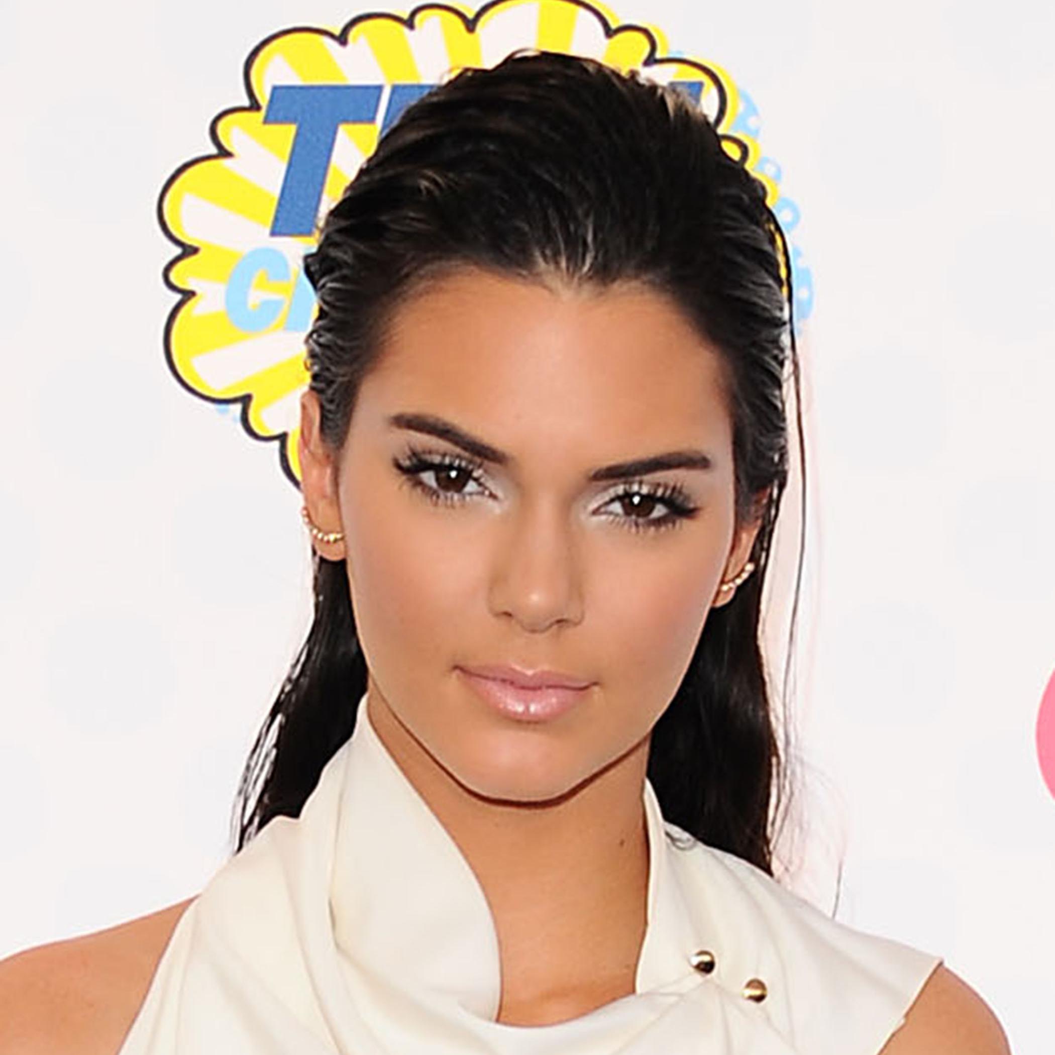 Teen Choice Awards 2014 : un sans-faute beauté pour Kendall Jenner - Elle