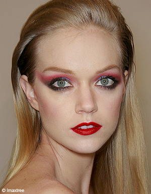 Tendance : le maquillage rouge - Elle