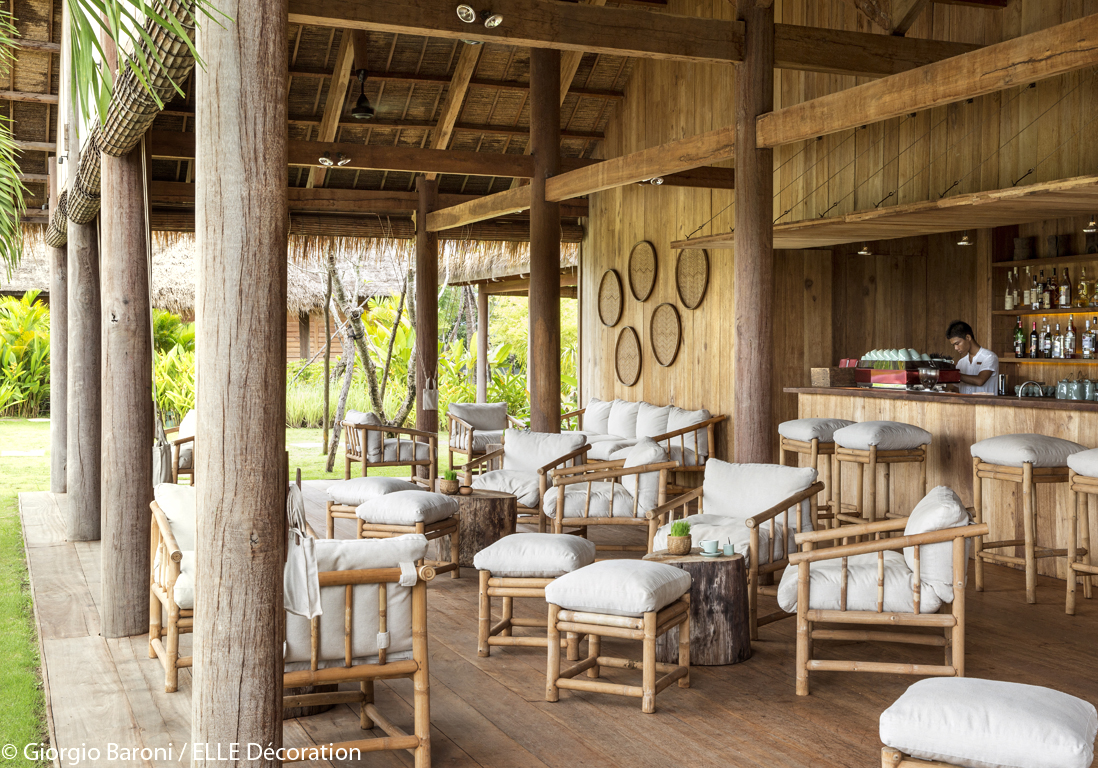 Un bar rustique chic - Un hôtel au Cambodge entre luxe et nature - Elle ...