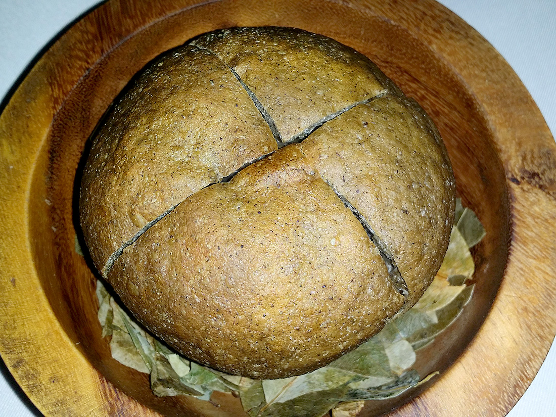 Pain noir au coca - Travel food : le Pérou entre tradition et modernité ...