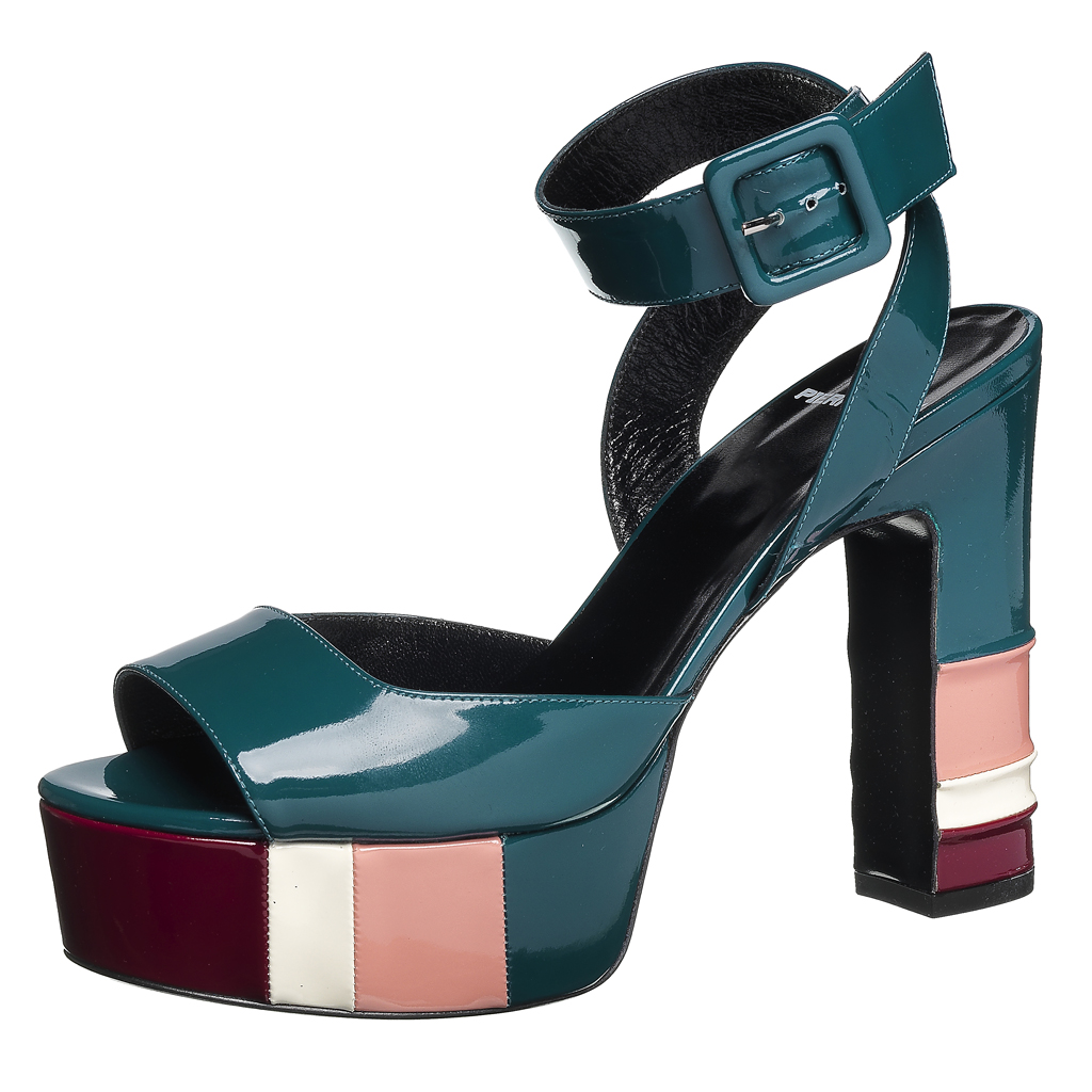 Sandales à plateau à brides - 16 paires de sandales à plateau pour ...