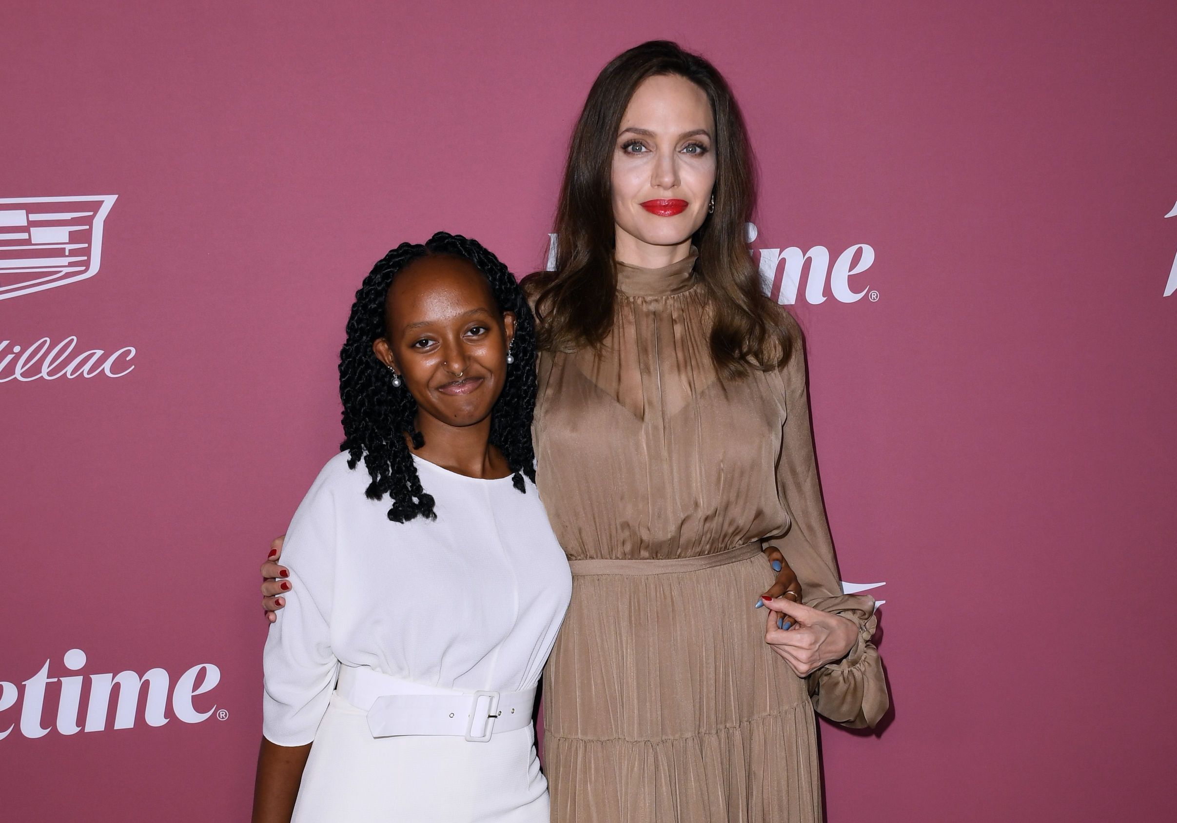 Angelina Jolie Et Sa Fille Zahara Complices Lors De La Soirée « Power
