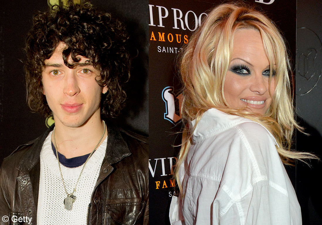 Pamela Anderson et Julian Perretta, les plus improbables - Ces couples ...