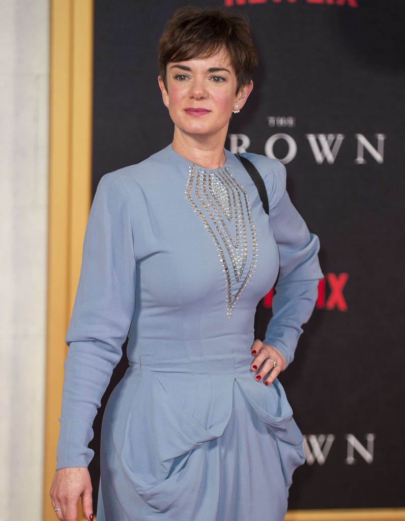 Victoria Hamilton, qui interprète la reine mère - The Crown : à quoi ...