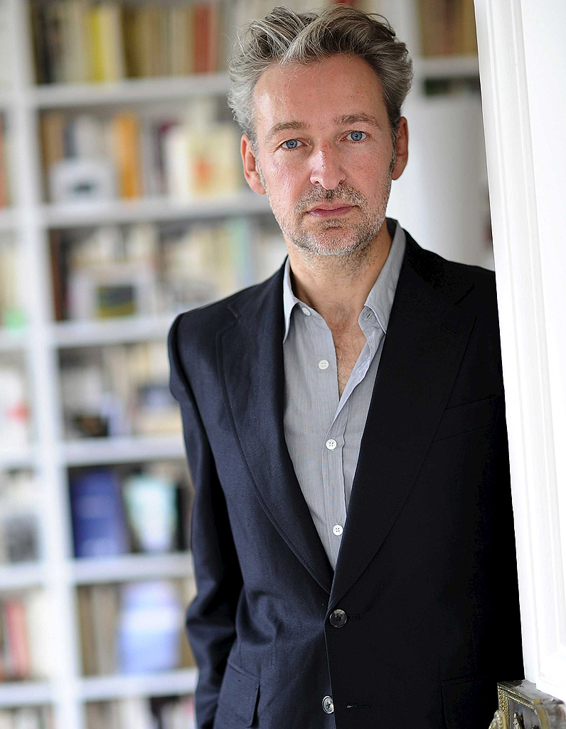 Éric Reinhardt - Sa bio et toute son actualité - Elle