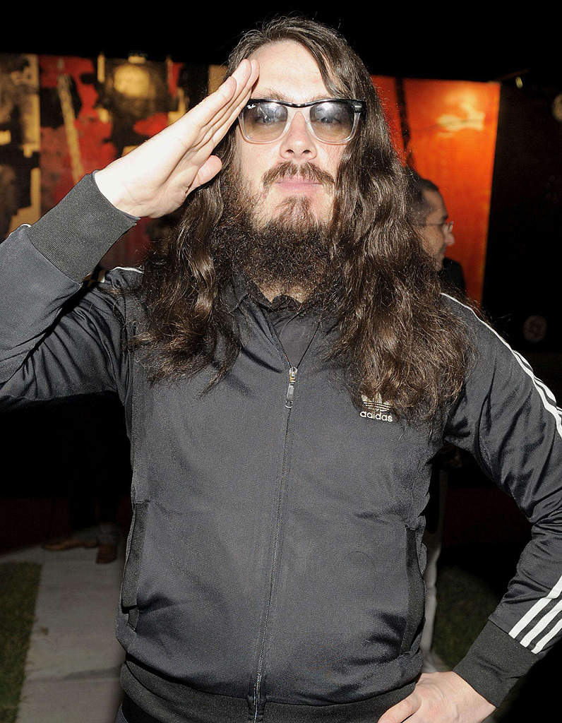 Jonathan Meese - Sa bio et toute son actualité - Elle