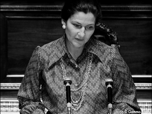 Simone veil 1974 - Les lois qui ont marqué la vie des Françaises - Elle