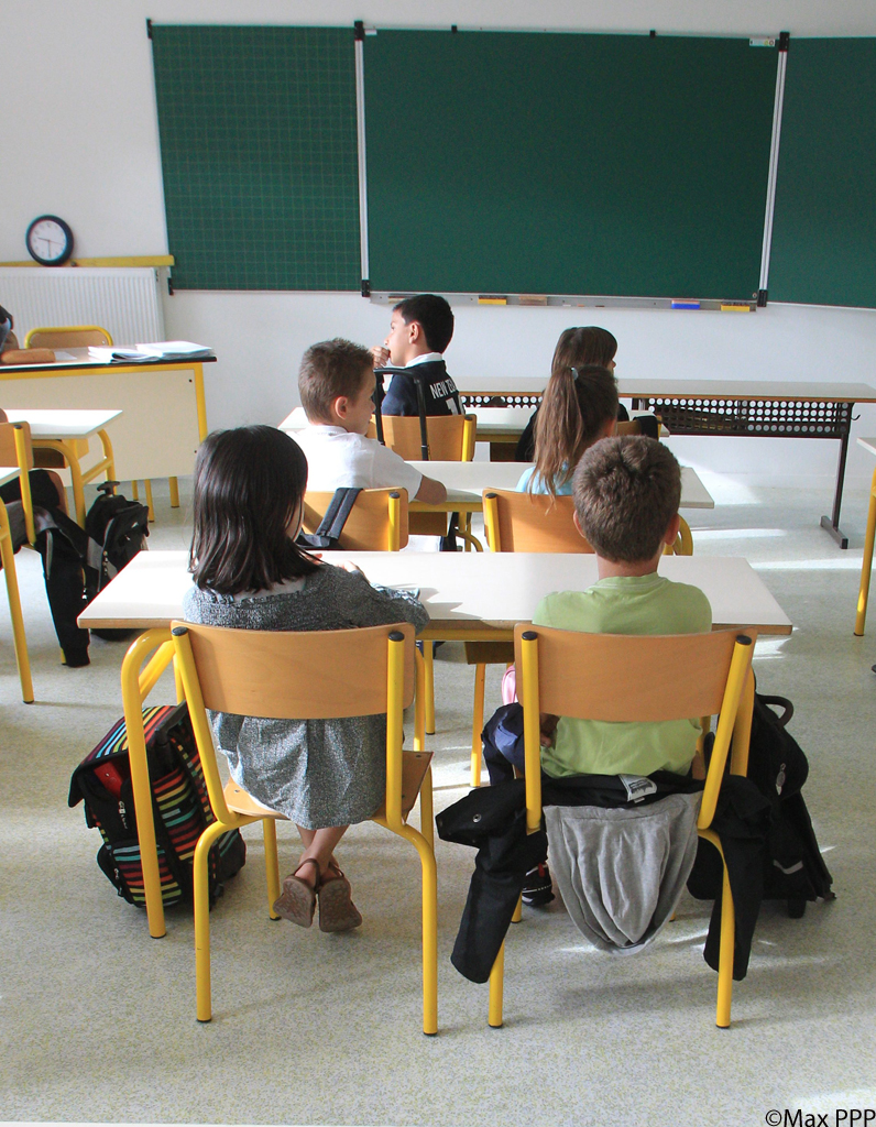 Retour à 5 jours de classe dans le primaire dès 2013 - Elle